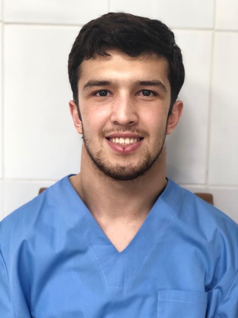 Мамедли Уфуг Джавидан оглы – имплантолог, стоматолог, стоматолог ...