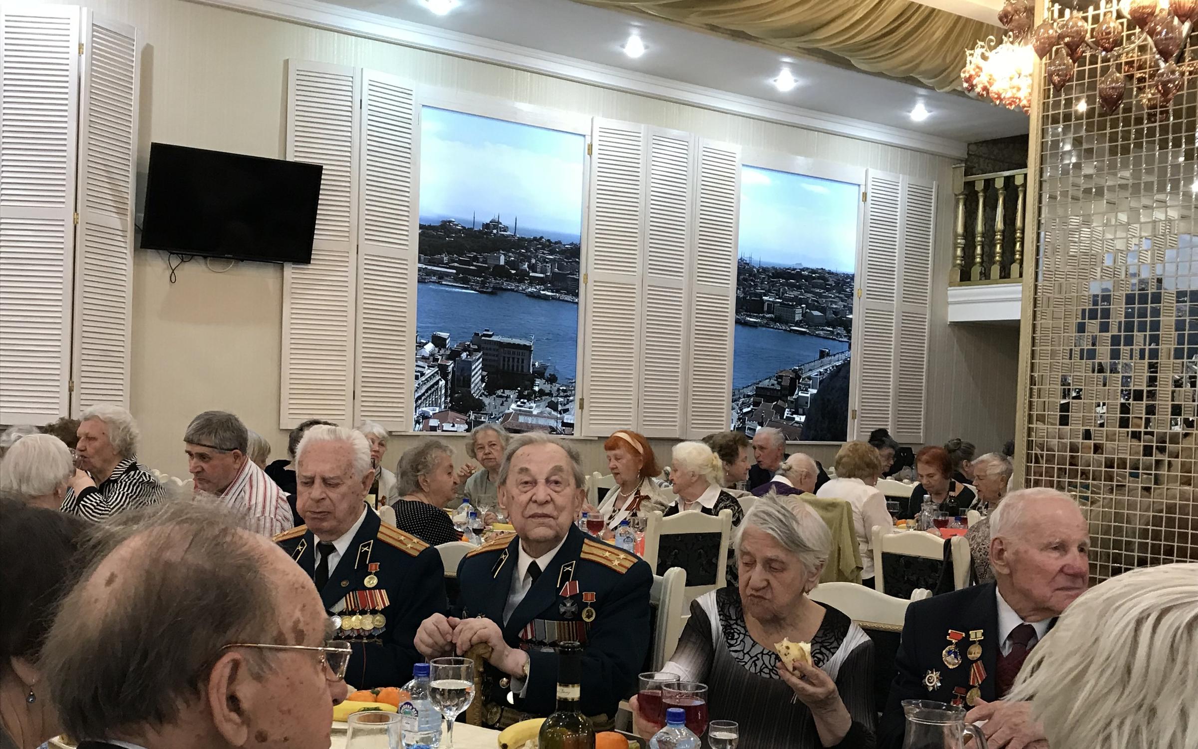 Buta Palace, ресторан на проспекте Металлистов в Санкт-Петербурге 🍴 ...